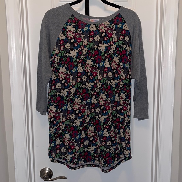 LuLaRoe | Tops | Used Lularoe Randy Shirt Size Xl In Floral Design ...